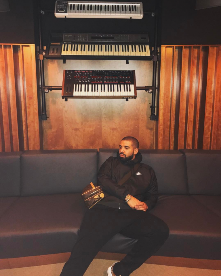 SPOTTED: Drake In Nike and Louis Vuitton Bag – PAUSE Online | Men's ...