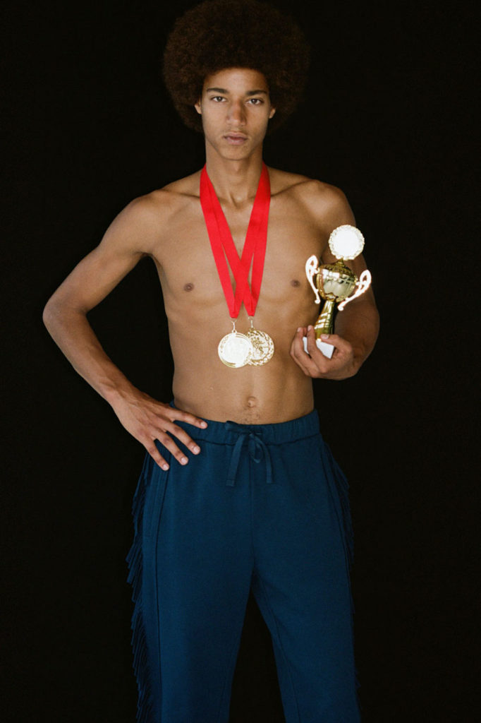 Li-Ning Unveil Olympic Themed Autumn/Winter 2021 Collection – PAUSE ...