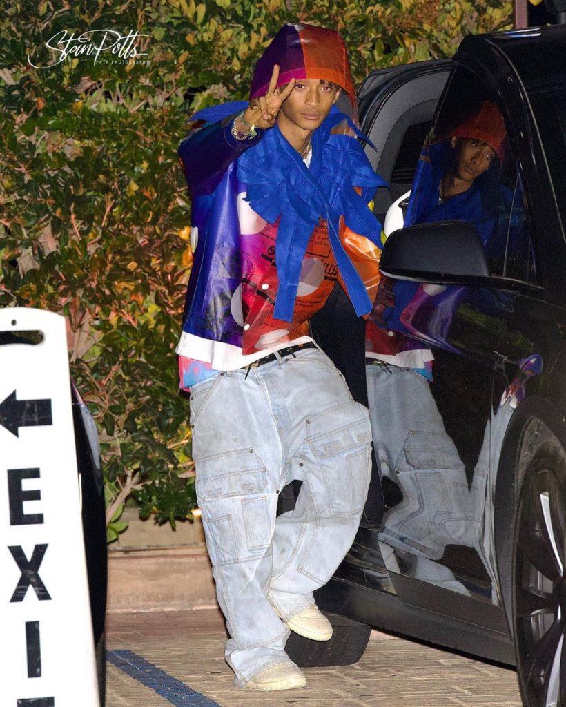 SPOTTED: Jaden Smith Shows Out in MSFTSrep whilst at Dinner with Kid ...