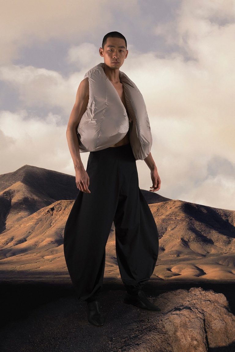 IZZY DU Unveils First Runway Collection – PAUSE Online | Men's Fashion ...